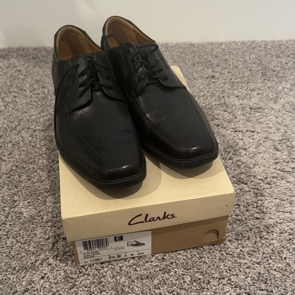 Clarks | Shoes | Clarks Mens Classic Black Oxfords | Poshmark